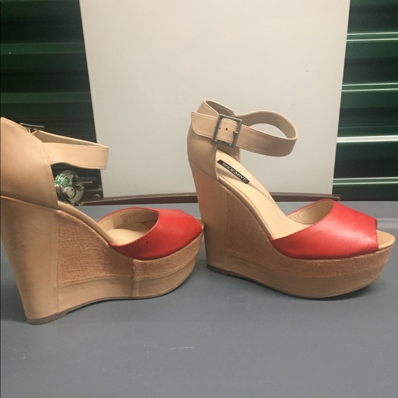 Shoemint | Shoes | Red And Tan Platform Sandals | Poshmark
